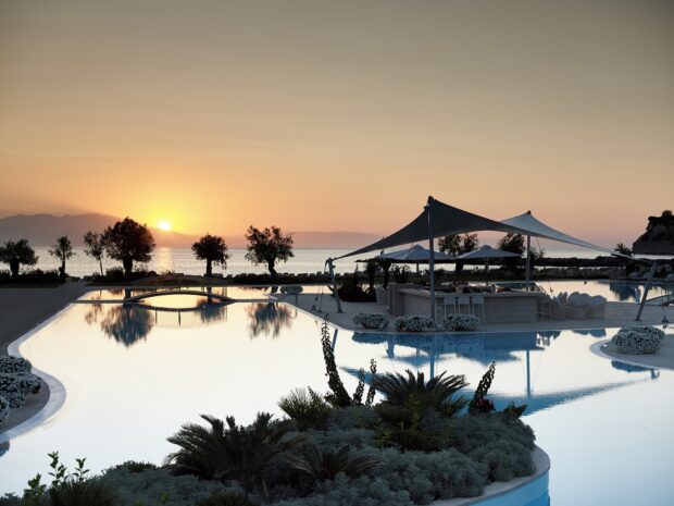 Όμιλος Sani/Ikos: Δύο ξενοδοχειακές μονάδες ξεχωρίζουν στην έκθεση της ...